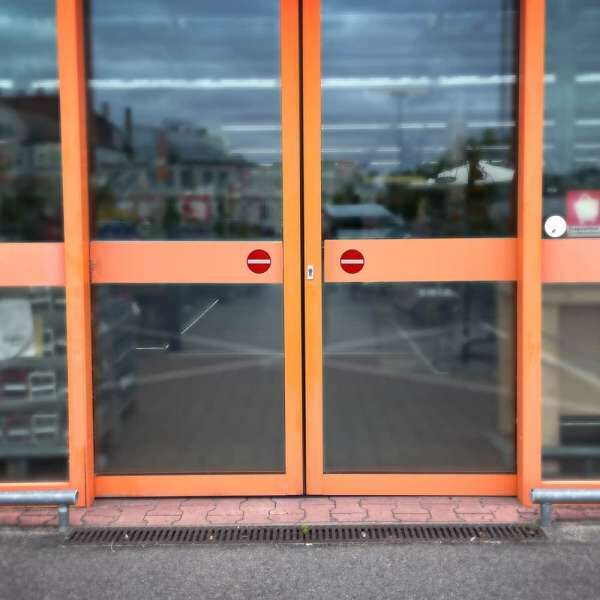 Reflective No Entry Sticker Ø 10 cm