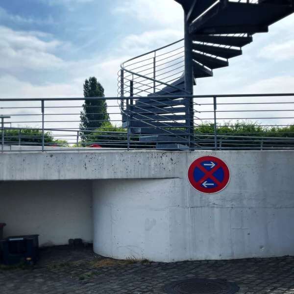 Sign Face VZ 286-31 Eingeschränktes Haltverbot Mitte links